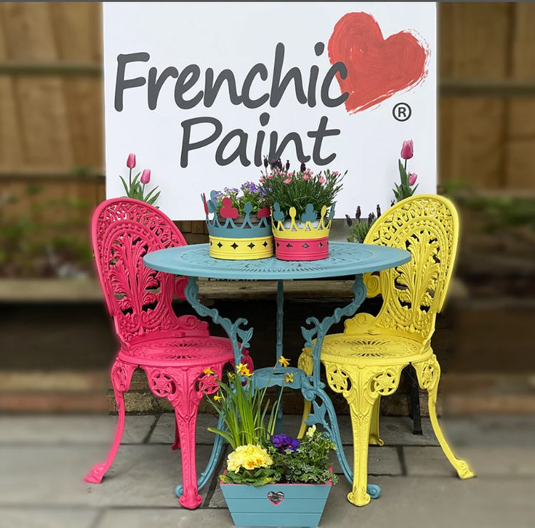 Frenchic Paint – Oh So Chic